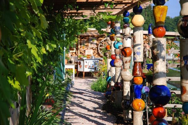 Spannende Keramik Kunst Im Garten Bilder